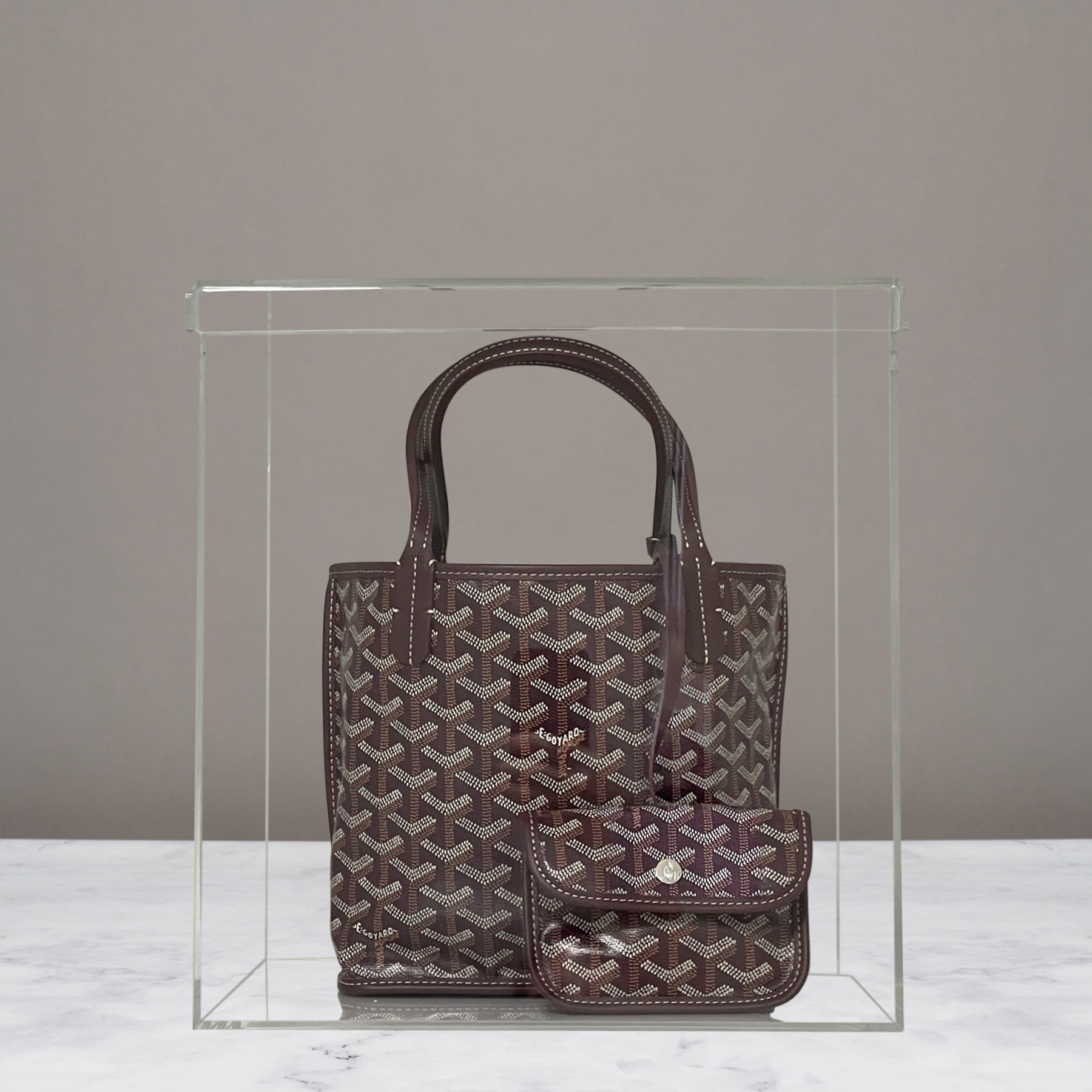 Medium Bucket Bag - 31cm Handbag Display Case – Luxury Display Co ...